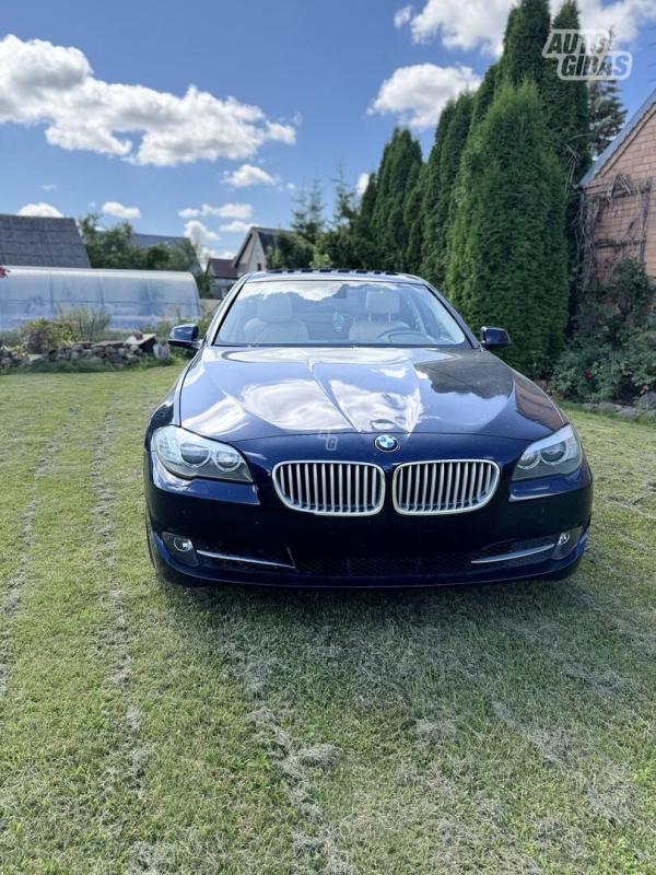 Blue BMW 528 2013 in Siauliai, with an engine capacity of 2.00 L and mileage of 245 thousand km for 7950 €, photo 1 on AUTOMOTO.COM.LV