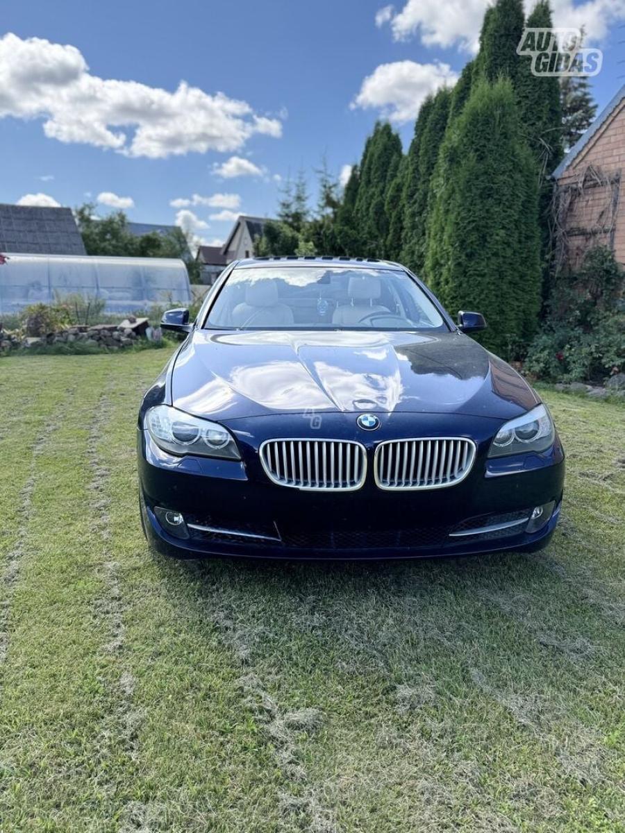 Blue BMW 528 2013 in Siauliai, with an engine capacity of 2.00 L and mileage of 245 thousand km for 7950 €, photo 1 on AUTOMOTO.COM.LV