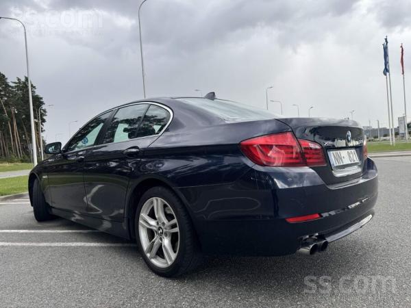 Zils BMW 528 2013 Rīga, ar dzinēja tilpumu 2.00 L un nobraukumu 255 tūkst. km par 6000 €, foto 5 vietnē AUTOMOTO.COM.LV
