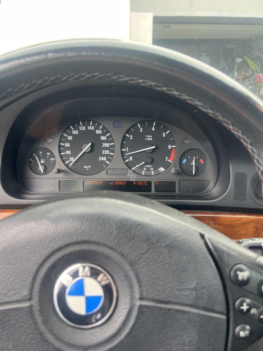 Zils BMW 528 1998 Palanga, ar dzinēja tilpumu 2.80 L un nobraukumu 297 tūkst. km par 3400 €, foto 6 vietnē AUTOMOTO.COM.LV