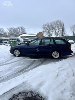 Zils BMW 528 1998 Palanga, ar dzinēja tilpumu 2.80 L un nobraukumu 297 tūkst. km par 3400 €, foto 7 vietnē AUTOMOTO.COM.LV