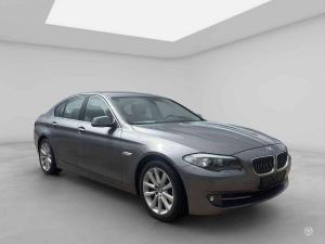 Brown BMW 528 2010 in Kaunas, with an engine capacity of 3.00 L and mileage of 289 thousand km for 9390 €, photo 9 on AUTOMOTO.COM.LV