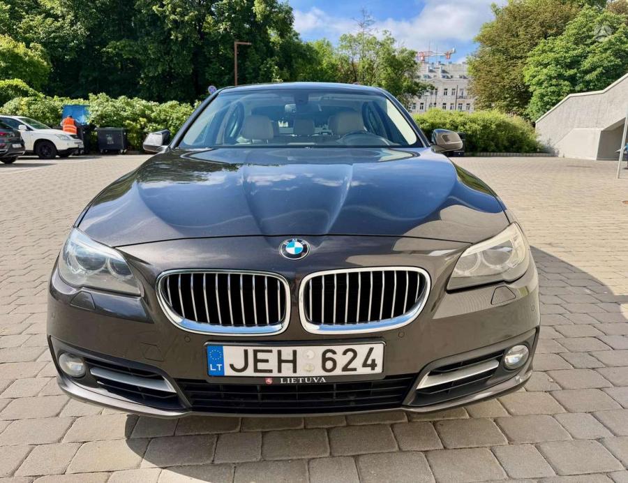 Brown BMW 528 2016 in Vilnius, with an engine capacity of 2.00 L and mileage of 169 thousand km for 11800 €, photo 4 on AUTOMOTO.COM.LV