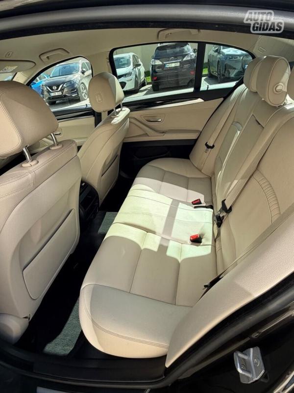 Brown BMW 528 2016 in Vilnius, with an engine capacity of 2.00 L and mileage of 169 thousand km for 11100 €, photo 6 on AUTOMOTO.COM.LV
