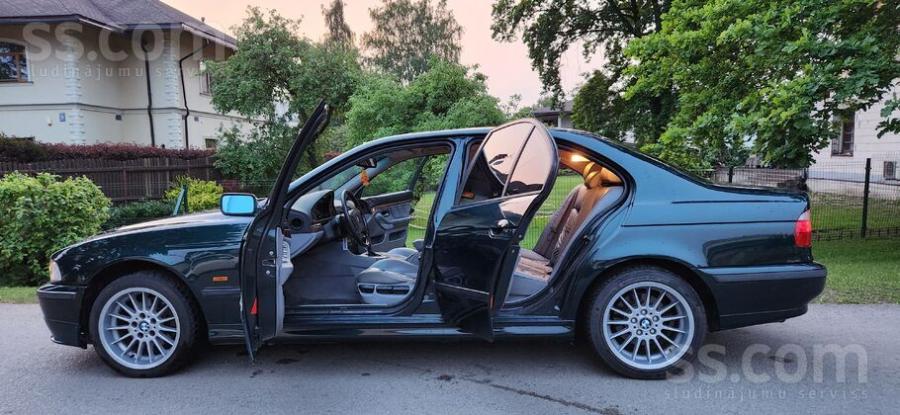 Green BMW 528 1996 in Riga, with an engine capacity of 2.80 L and mileage of 330 thousand km for 15000 €, photo 12 on AUTOMOTO.COM.LV