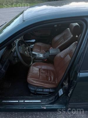 Green BMW 528 1996 in Cesis, with an engine capacity of 2.80 L and mileage of 370 thousand km for 2100 €, photo 5 on AUTOMOTO.COM.LV