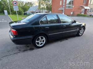 Green BMW 528 2000 in Daugavpils, with an engine capacity of 2.80 L and mileage of 0 thousand km for 3500 €, photo 9 on AUTOMOTO.COM.LV