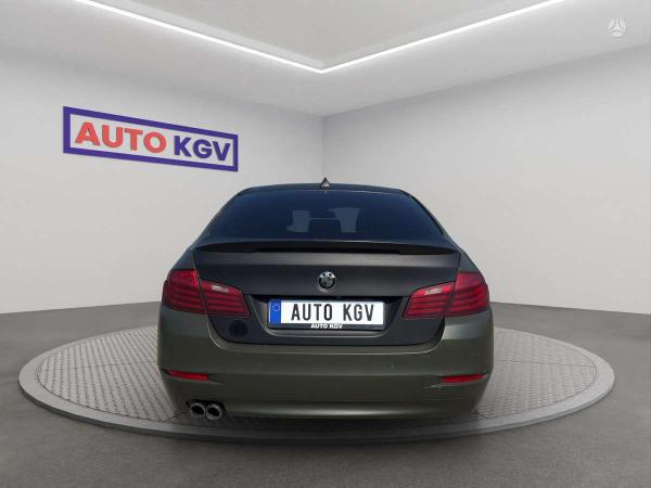Green BMW 528 2015 in Kaunas, with an engine capacity of 2.00 L and mileage of 149 thousand km for 9999 €, photo 4 on AUTOMOTO.COM.LV