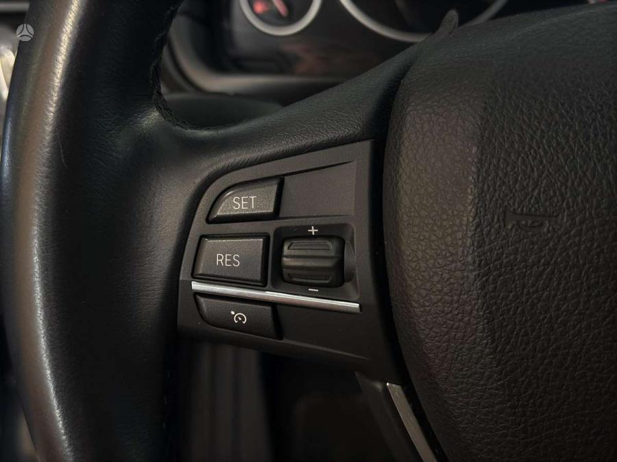 Zaļš BMW 528 2015 Kauņa, ar dzinēja tilpumu 2.00 L un nobraukumu 149 tūkst. km par 9999 €, foto 19 vietnē AUTOMOTO.COM.LV