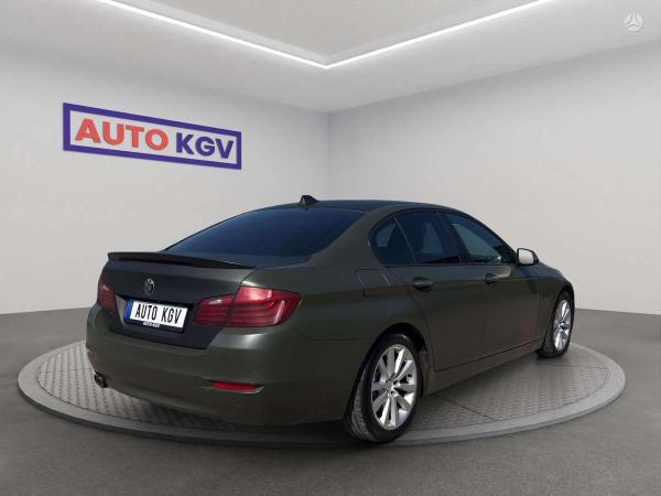 Green BMW 528 2015 in Kaunas, with an engine capacity of 2.00 L and mileage of 149 thousand km for 9999 €, photo 5 on AUTOMOTO.COM.LV