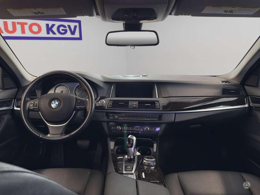 Green BMW 528 2015 in Kaunas, with an engine capacity of 2.00 L and mileage of 149 thousand km for 9999 €, photo 13 on AUTOMOTO.COM.LV