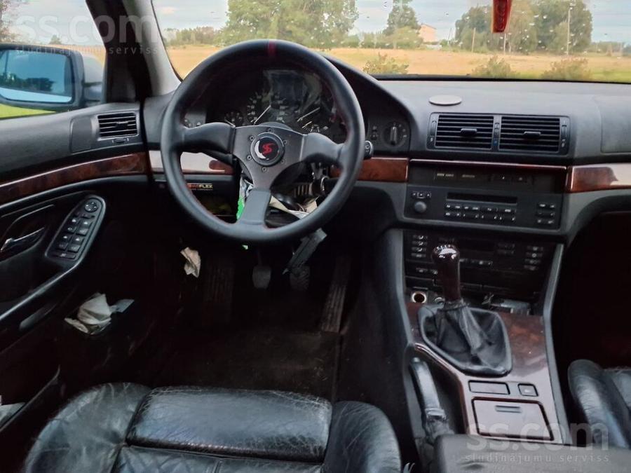 Pelēks BMW 528 1999 Rīga, ar dzinēja tilpumu 2.80 L un nobraukumu 0 tūkst. km par 1900 €, foto 7 vietnē AUTOMOTO.COM.LV