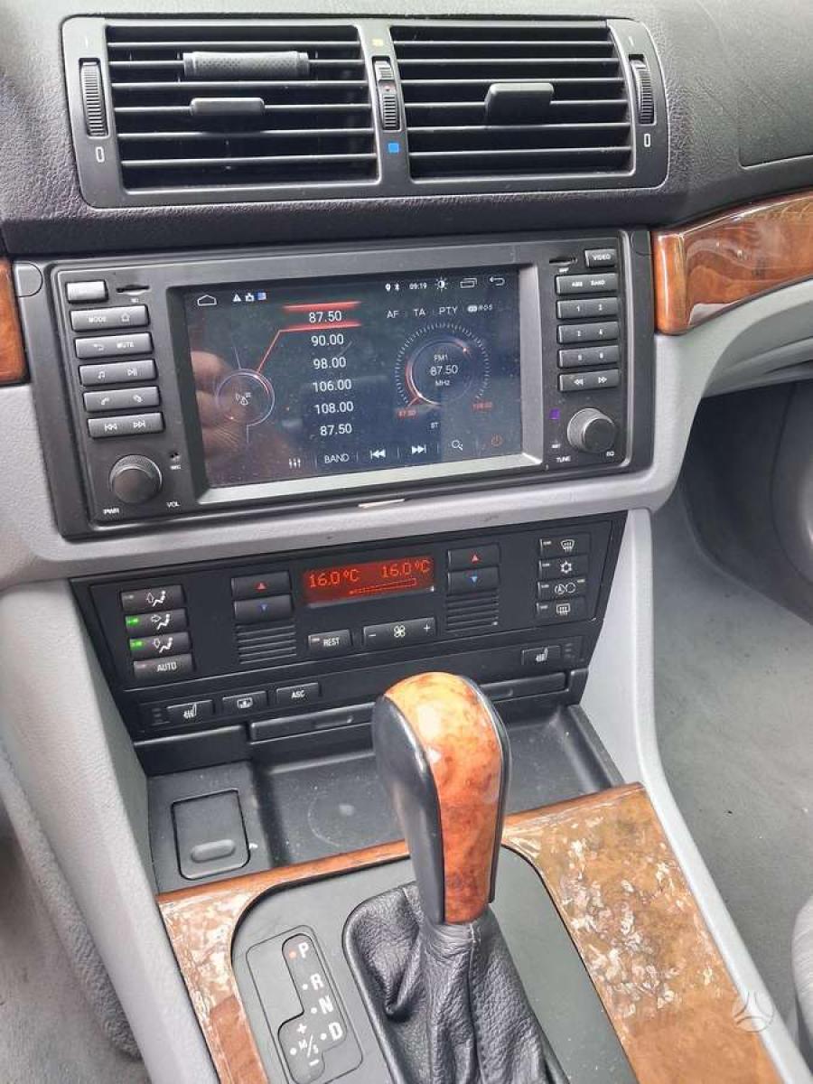 Pelēks BMW 528 2000 Viļņa, ar dzinēja tilpumu 3.00 L un nobraukumu 330 tūkst. km par 3300 €, foto 12 vietnē AUTOMOTO.COM.LV