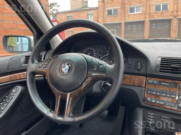 Pelēks BMW 528 2000 Rīga, ar dzinēja tilpumu 2.80 L un nobraukumu 231 tūkst. km par 2350 €, foto 10 vietnē AUTOMOTO.COM.LV