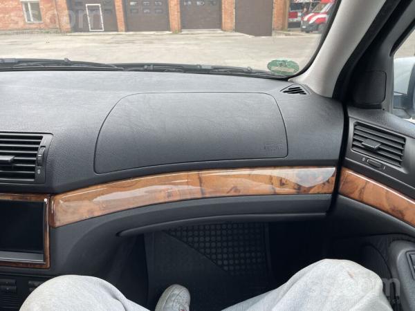 Pelēks BMW 528 2000 Rīga, ar dzinēja tilpumu 2.80 L un nobraukumu 231 tūkst. km par 2350 €, foto 11 vietnē AUTOMOTO.COM.LV