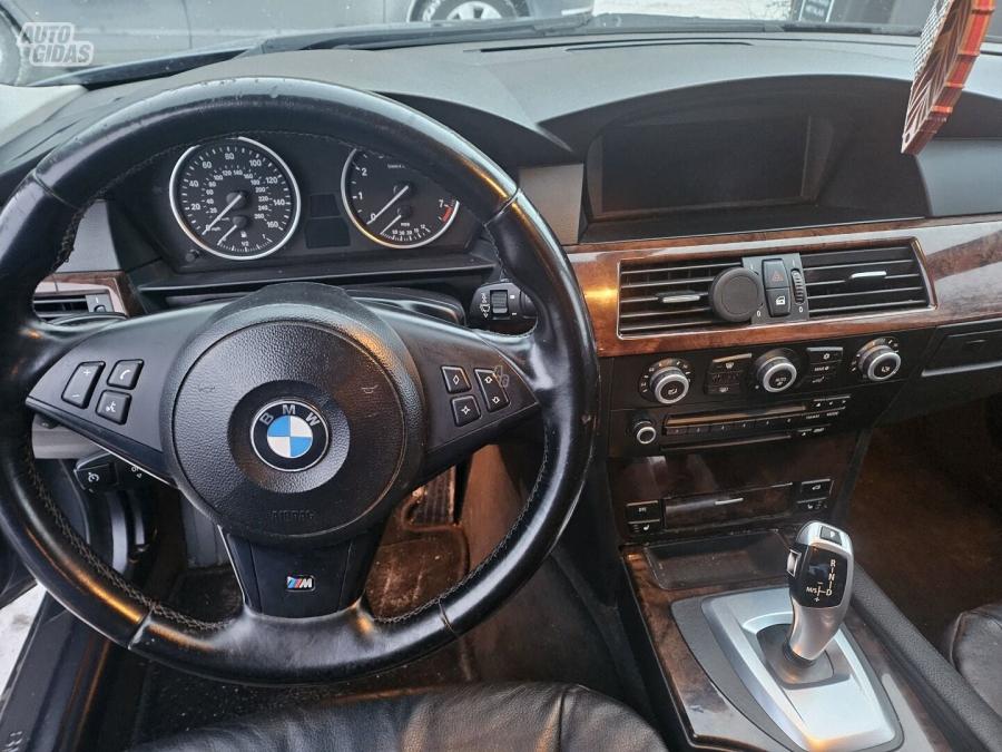 Pelēks BMW 528 2008 Klaipėda, ar dzinēja tilpumu 3.00 L un nobraukumu 329 tūkst. km par 3000 €, foto 11 vietnē AUTOMOTO.COM.LV