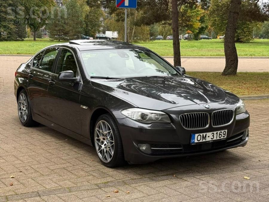 Pelēks BMW 528 2010 Rīga, ar dzinēja tilpumu 3.00 L un nobraukumu 0 tūkst. km par 4990 €, foto 1 vietnē AUTOMOTO.COM.LV