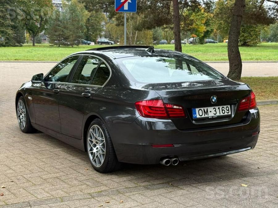 Pelēks BMW 528 2010 Rīga, ar dzinēja tilpumu 3.00 L un nobraukumu 0 tūkst. km par 4990 €, foto 3 vietnē AUTOMOTO.COM.LV