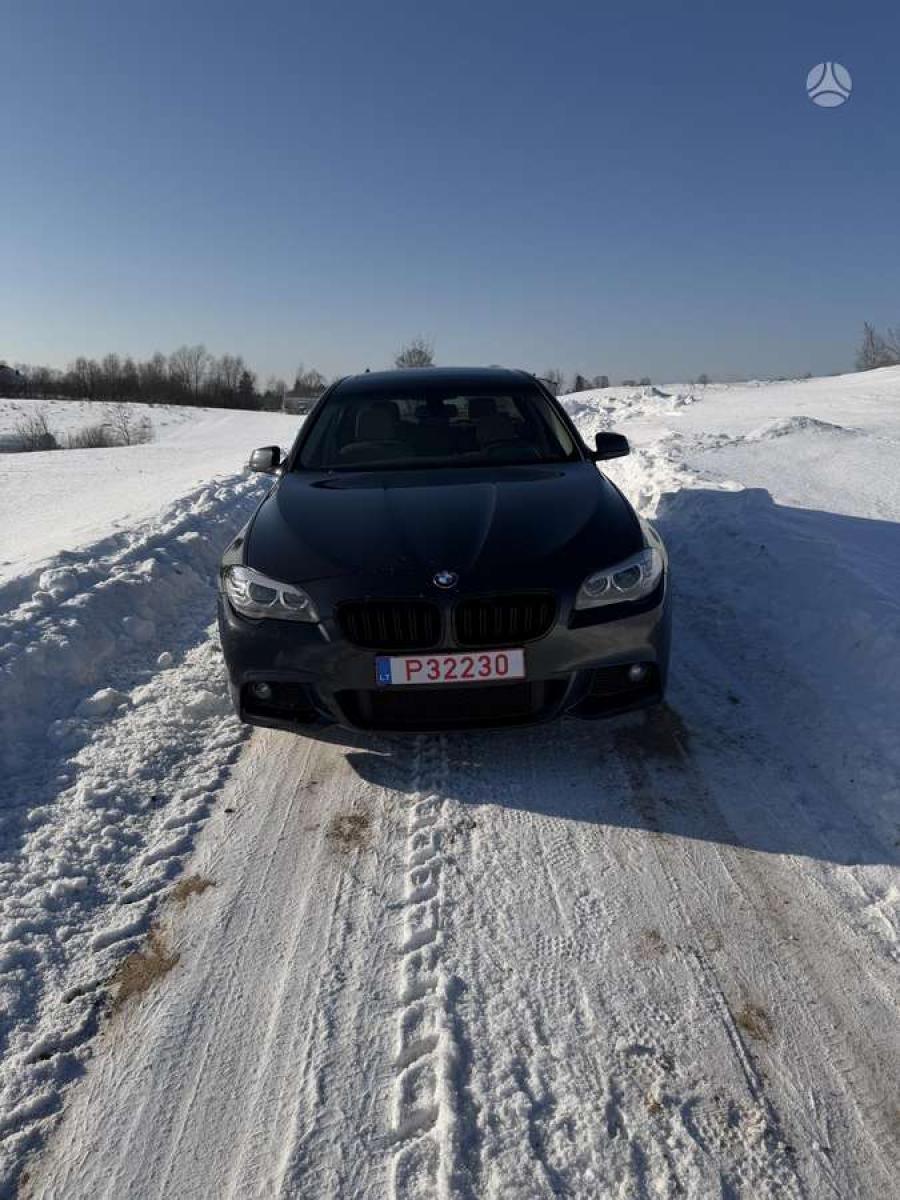Grey BMW 528 2011 in Vilnius, with an engine capacity of 3.00 L and mileage of 265 thousand km for 9200 €, photo 3 on AUTOMOTO.COM.LV