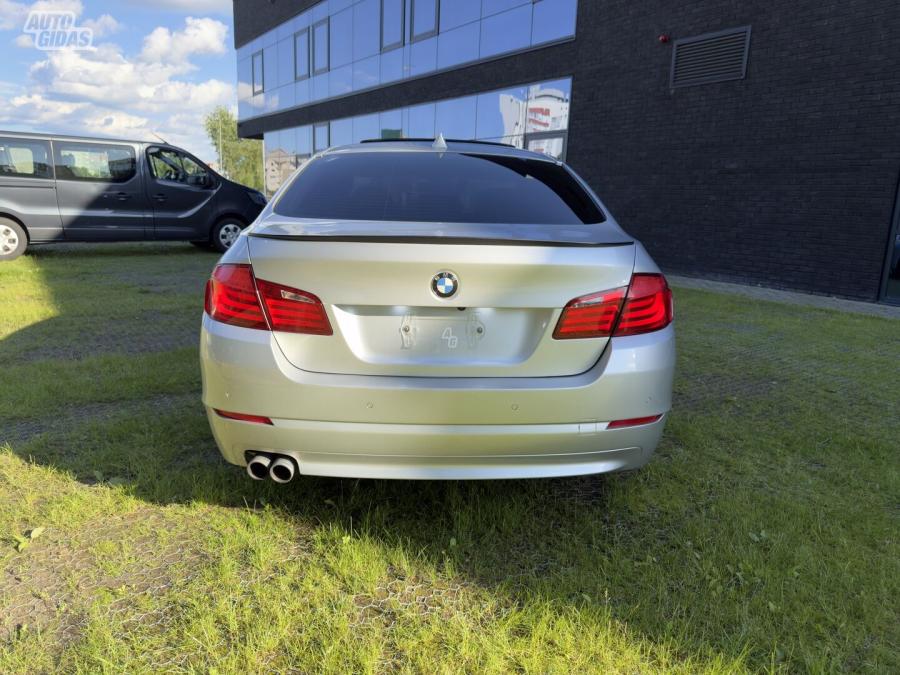 Pelēks BMW 528 2011 Kauņa, ar dzinēja tilpumu 3.00 L un nobraukumu 344 tūkst. km par 11999 €, foto 14 vietnē AUTOMOTO.COM.LV