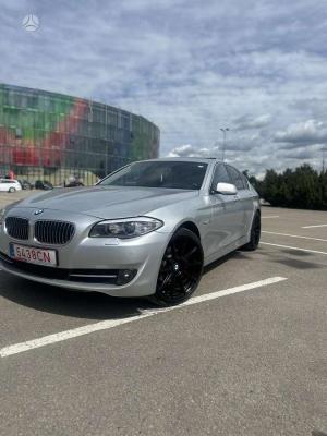 Grey BMW 528 2011 in Siauliai, with an engine capacity of 3.00 L and mileage of 270 thousand km for 6000 €, photo  on AUTOMOTO.COM.LV
