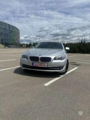 Grey BMW 528 2011 in Siauliai, with an engine capacity of 3.00 L and mileage of 270 thousand km for 6000 €, photo 3 on AUTOMOTO.COM.LV