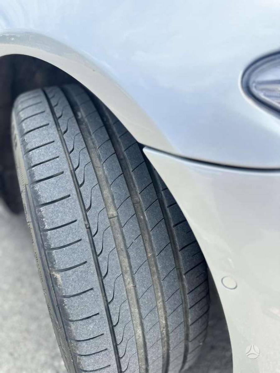 Grey BMW 528 2011 in Siauliai, with an engine capacity of 3.00 L and mileage of 270 thousand km for 6000 €, photo 19 on AUTOMOTO.COM.LV