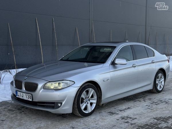 Pelēks BMW 528 2012 Viļņa, ar dzinēja tilpumu 2.00 L un nobraukumu 258 tūkst. km par 7650 €, foto 2 vietnē AUTOMOTO.COM.LV
