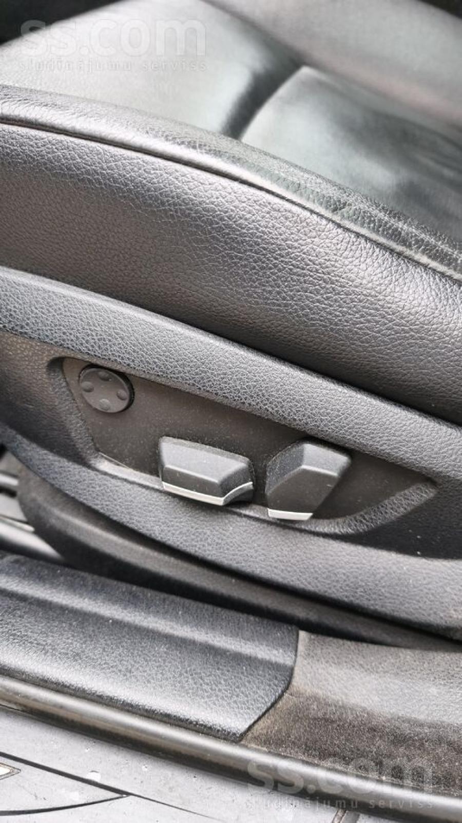 Pelēks BMW 528 2012 Rīga, ar dzinēja tilpumu 2.00 L un nobraukumu 162 tūkst. km par 8700 €, foto 21 vietnē AUTOMOTO.COM.LV