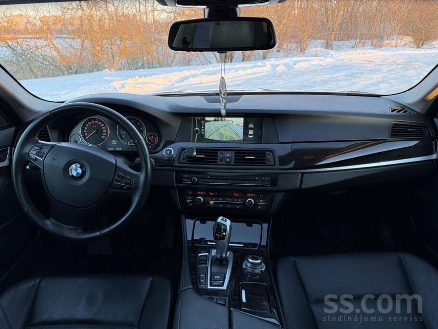 Grey BMW 528 2012 in Riga, with an engine capacity of 2.00 L and mileage of 162 thousand km for 8800 €, photo 19 on AUTOMOTO.COM.LV