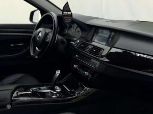 Grey BMW 528 2012 in Vilnius, with an engine capacity of 2.00 L and mileage of 234 thousand km for 8450 €, photo 17 on AUTOMOTO.COM.LV