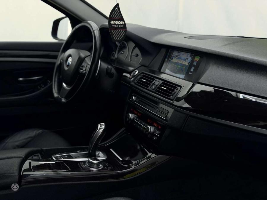 Grey BMW 528 2012 in Vilnius, with an engine capacity of 2.00 L and mileage of 234 thousand km for 8450 €, photo 17 on AUTOMOTO.COM.LV