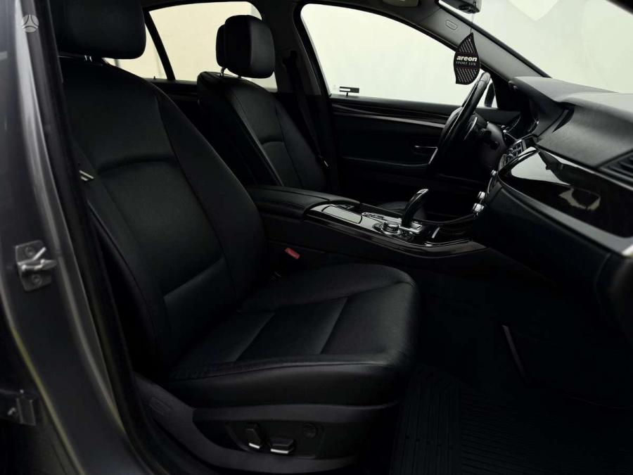 Grey BMW 528 2012 in Vilnius, with an engine capacity of 2.00 L and mileage of 234 thousand km for 8450 €, photo 16 on AUTOMOTO.COM.LV