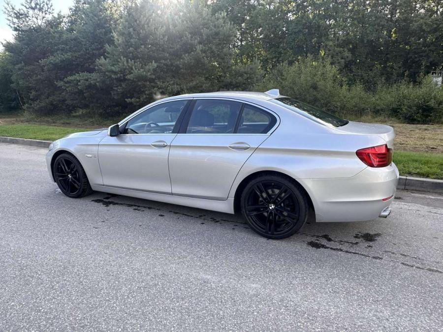 Pelēks BMW 528 2013 Kauņa, ar dzinēja tilpumu 2.00 L un nobraukumu 179 tūkst. km par 9500 €, foto 5 vietnē AUTOMOTO.COM.LV