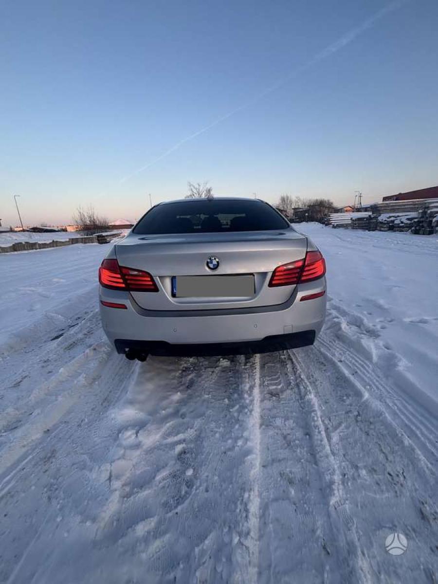 Grey BMW 528 2014 in Kaunas, with an engine capacity of 2.00 L and mileage of 146 thousand km for 9900 €, photo 4 on AUTOMOTO.COM.LV