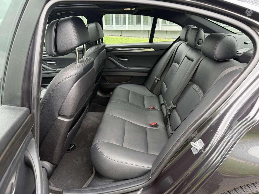 Pelēks BMW 528 2014 Viļņa, ar dzinēja tilpumu 2.00 L un nobraukumu 275 tūkst. km par 12250 €, foto 25 vietnē AUTOMOTO.COM.LV