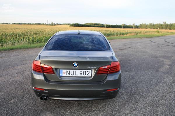 Grey BMW 528 2014 in Siauliai, with an engine capacity of 2.00 L and mileage of 310 thousand km for 9200 €, photo 8 on AUTOMOTO.COM.LV