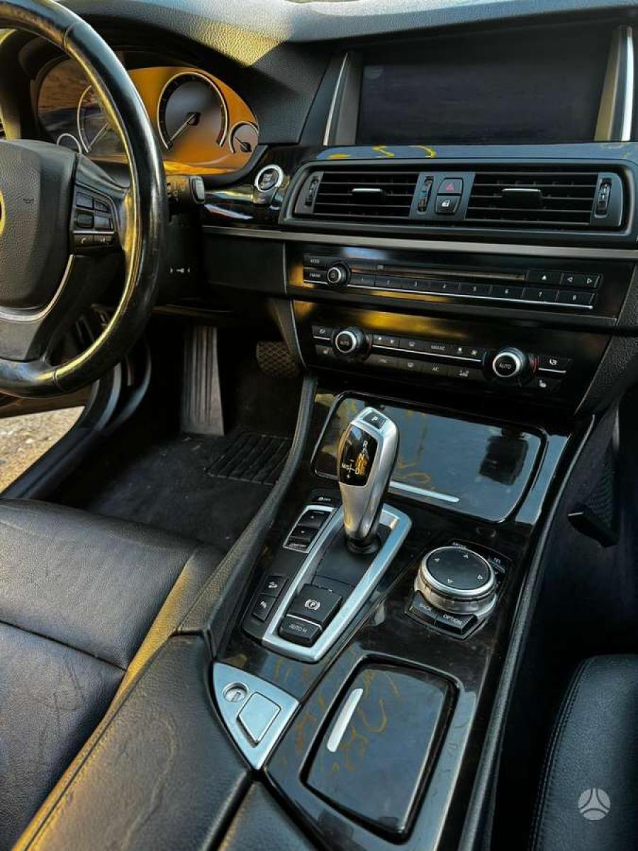 Grey BMW 528 2015 in Klaipeda, with an engine capacity of 2.00 L and mileage of 269 thousand km for 6000 €, photo 1 on AUTOMOTO.COM.LV