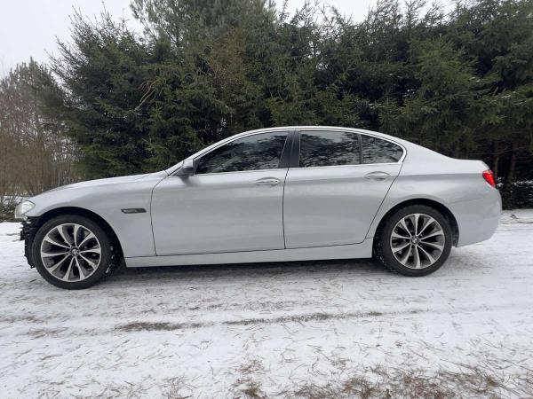Grey BMW 528 2015 in Vilnius, with an engine capacity of 2.00 L and mileage of 287 thousand km for 6400 €, photo 6 on AUTOMOTO.COM.LV