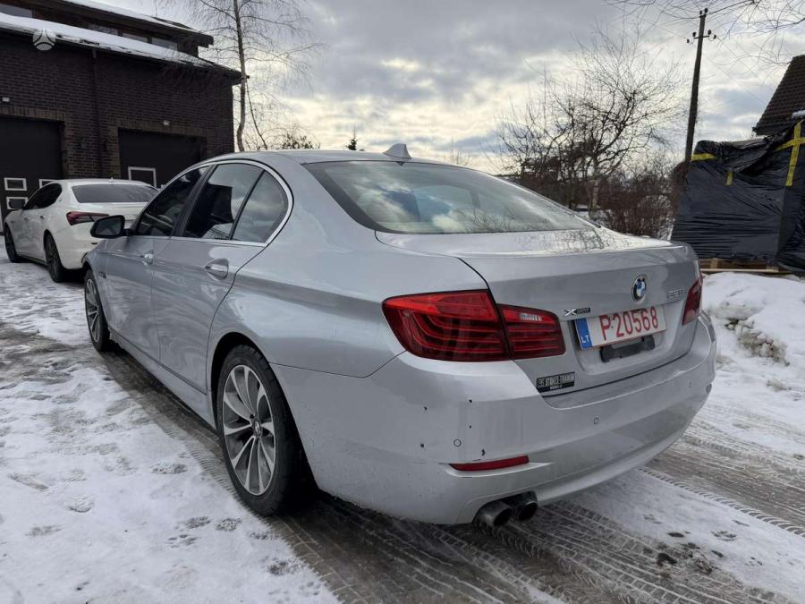Pelēks BMW 528 2015 Viļņa, ar dzinēja tilpumu 2.00 L un nobraukumu 287 tūkst. km par 3999 €, foto 3 vietnē AUTOMOTO.COM.LV