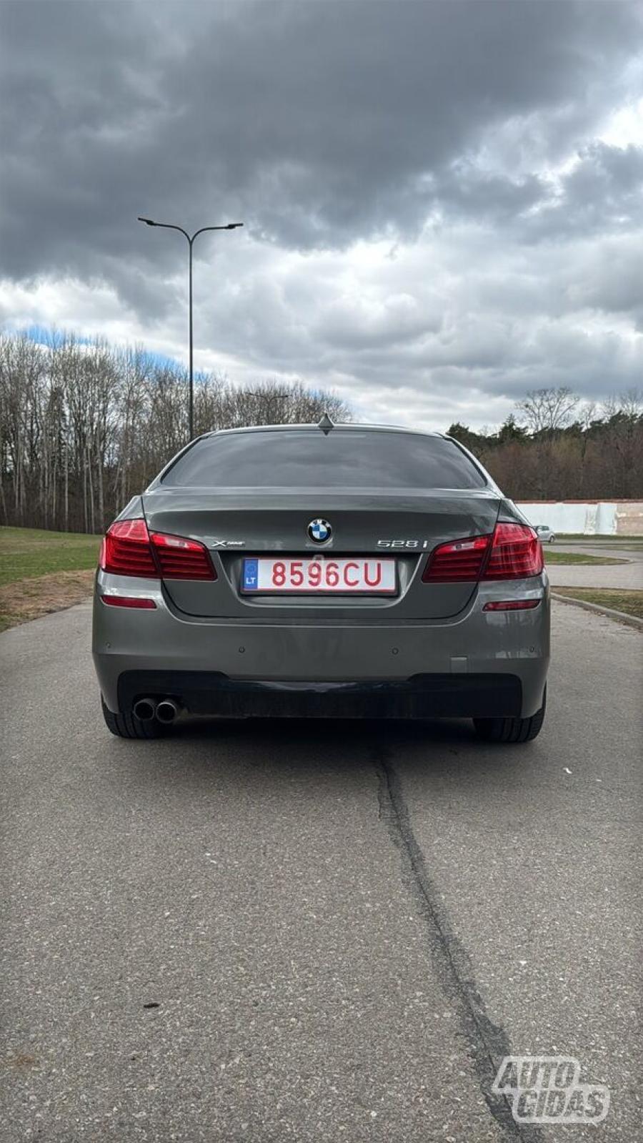 Pelēks BMW 528 2015 Jonava, ar dzinēja tilpumu 2.00 L un nobraukumu 270 tūkst. km par 11900 €, foto 4 vietnē AUTOMOTO.COM.LV