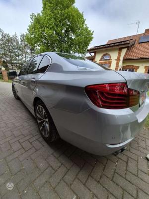 Grey BMW 528 2015 in Klaipeda, with an engine capacity of 2.00 L and mileage of 285 thousand km for 5600 €, photo 7 on AUTOMOTO.COM.LV