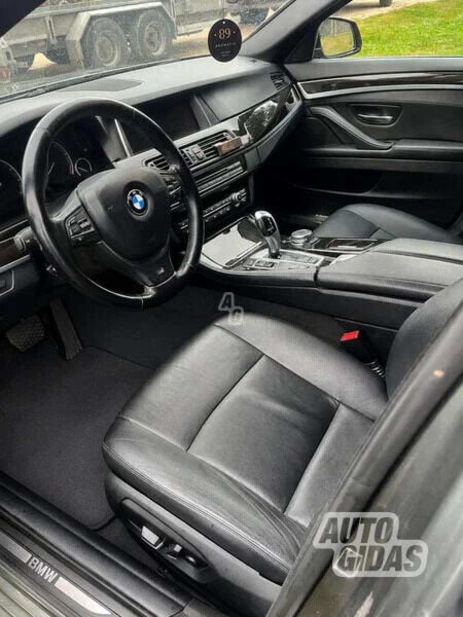 Pelēks BMW 528 2015 Alīta, ar dzinēja tilpumu 2.00 L un nobraukumu 222 tūkst. km par 10950 €, foto 12 vietnē AUTOMOTO.COM.LV