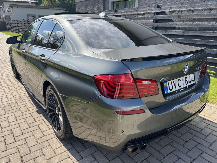 Pelēks BMW 528 2016 Viļņa, ar dzinēja tilpumu 2.00 L un nobraukumu 270 tūkst. km par 9950 €, foto 11 vietnē AUTOMOTO.COM.LV