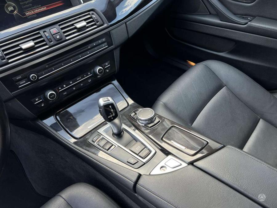 Pelēks BMW 528 2016 Viļņa, ar dzinēja tilpumu 2.00 L un nobraukumu 270 tūkst. km par 9950 €, foto 15 vietnē AUTOMOTO.COM.LV