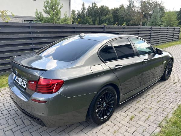 Grey BMW 528 2016 in Vilnius, with an engine capacity of 2.00 L and mileage of 270 thousand km for 9900 €, photo 8 on AUTOMOTO.COM.LV