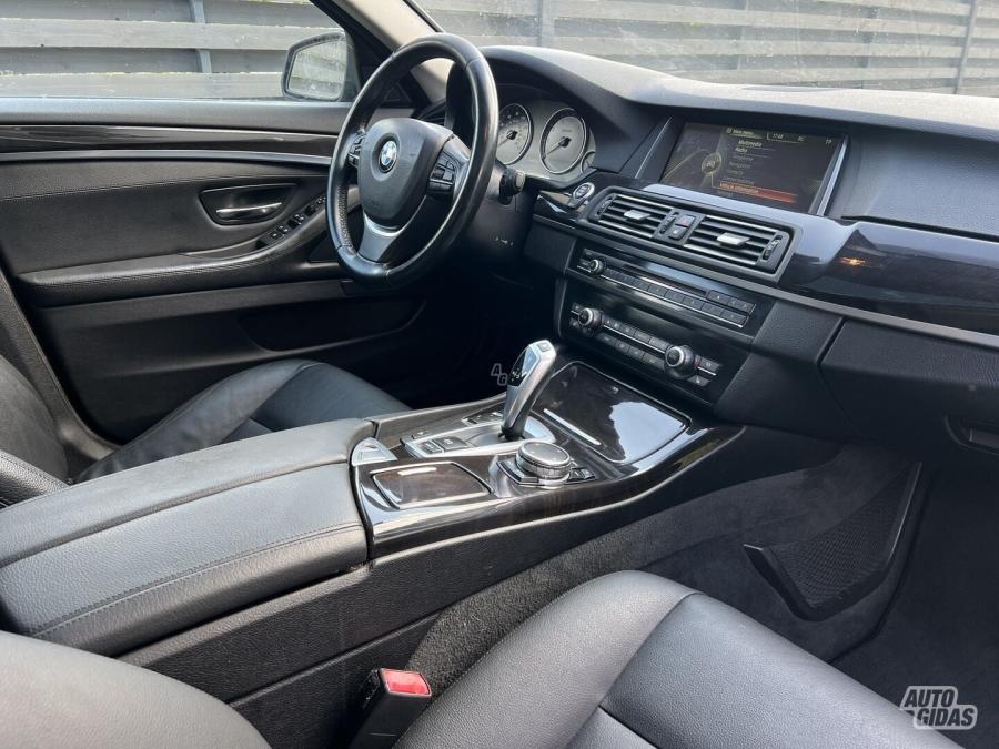 Pelēks BMW 528 2016 Viļņa, ar dzinēja tilpumu 2.00 L un nobraukumu 270 tūkst. km par 9900 €, foto 10 vietnē AUTOMOTO.COM.LV