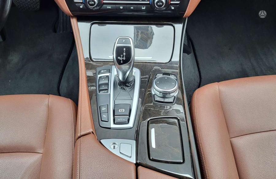 Pelēks BMW 528 2016 Šauļi, ar dzinēja tilpumu 2.00 L un nobraukumu 160 tūkst. km par 11500 €, foto 14 vietnē AUTOMOTO.COM.LV