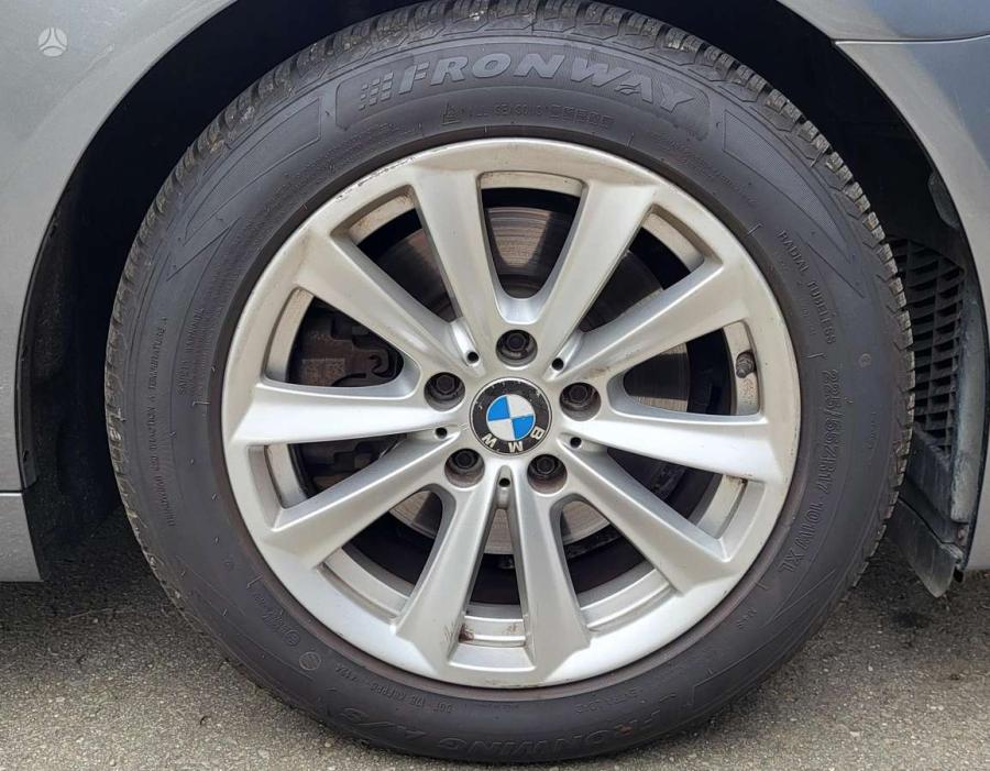 Pelēks BMW 528 2016 Šauļi, ar dzinēja tilpumu 2.00 L un nobraukumu 160 tūkst. km par 11500 €, foto 22 vietnē AUTOMOTO.COM.LV