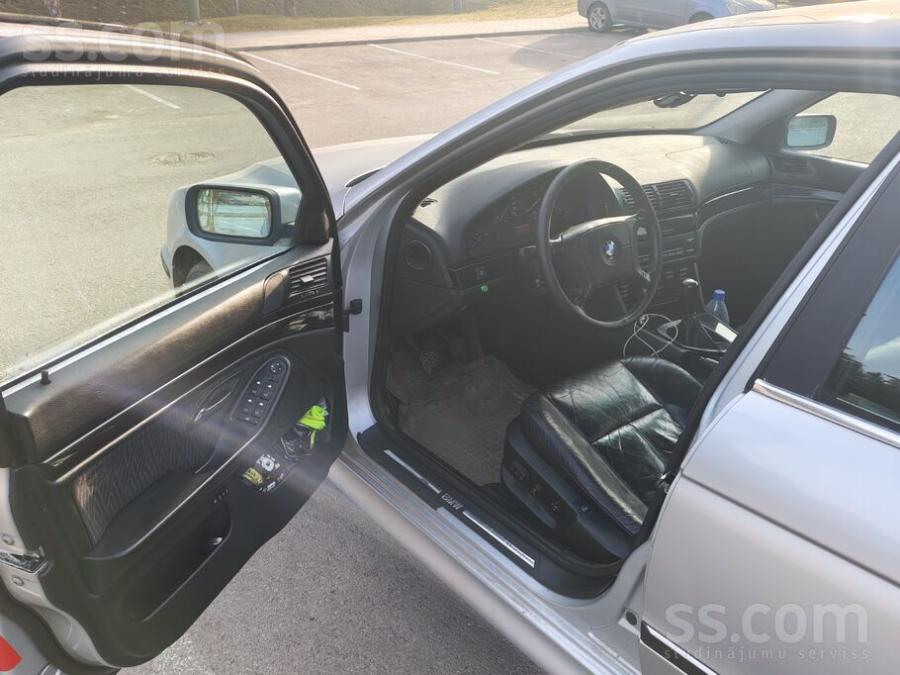 Pelēks BMW 528 1999 Ogre, ar dzinēja tilpumu 2.80 L un nobraukumu 346 tūkst. km par 2300 €, foto 7 vietnē AUTOMOTO.COM.LV